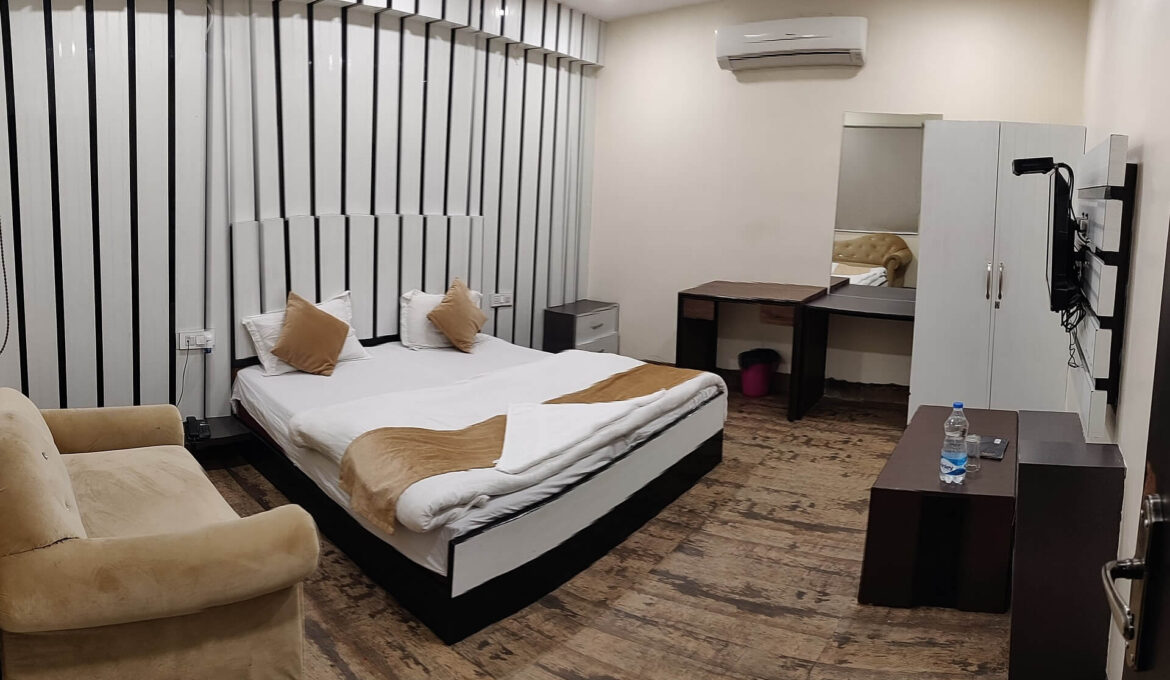 Executive Room | Mandakini Royal